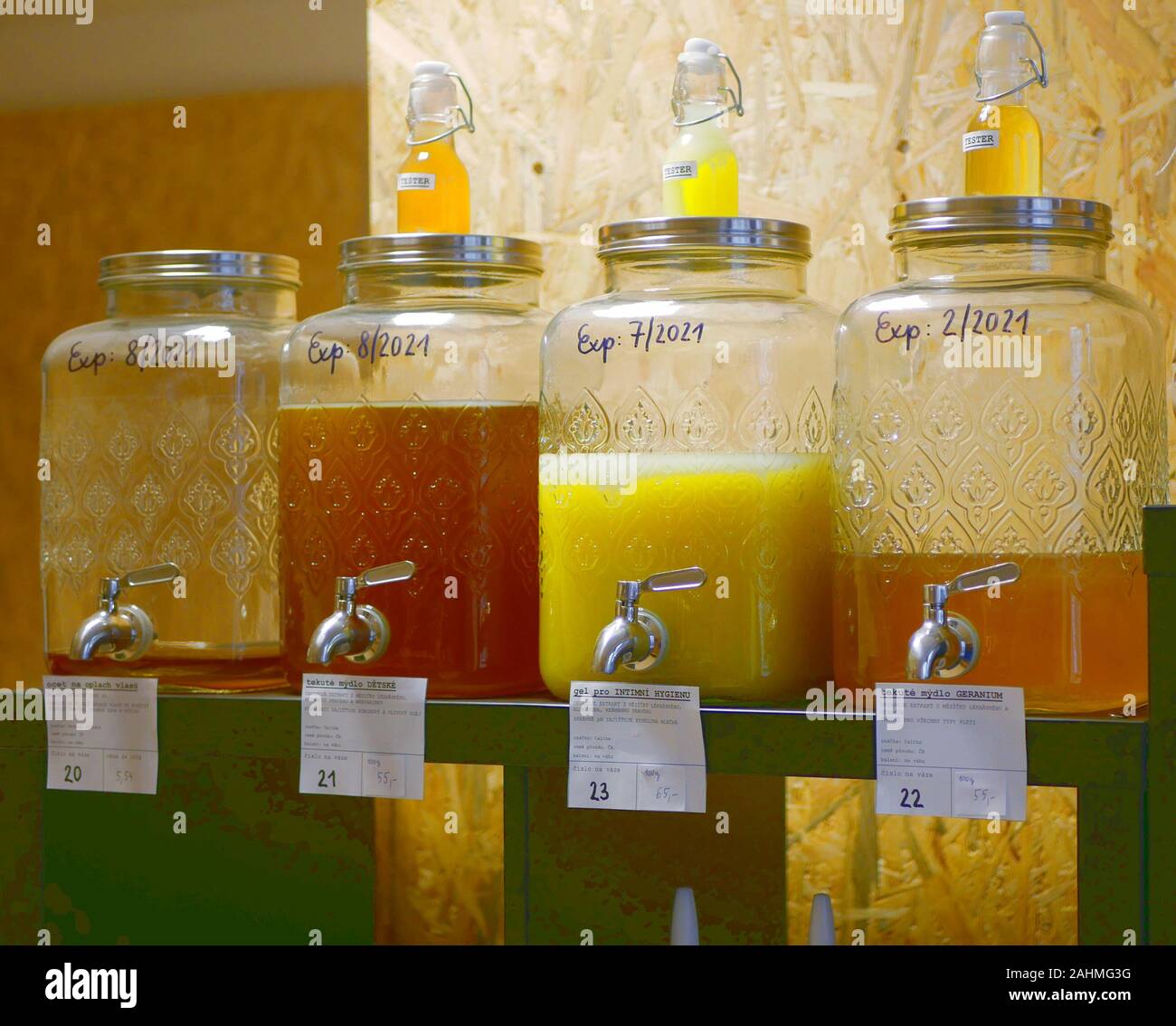 Shop without packaging drugstore modern, healthy nutrition wide ...