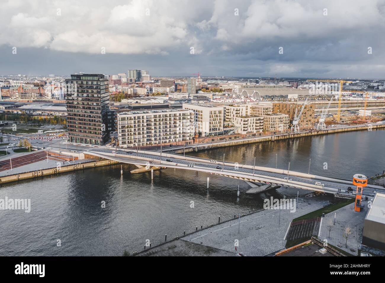 Cityscape hamburg before sunset hi-res stock photography and images - Alamy