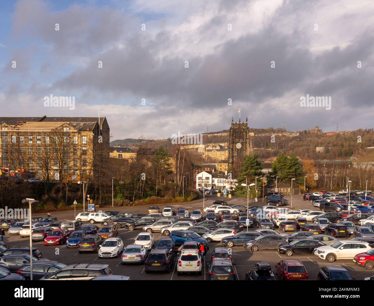 Halifax town centre hi-res stock photography and images - Alamy