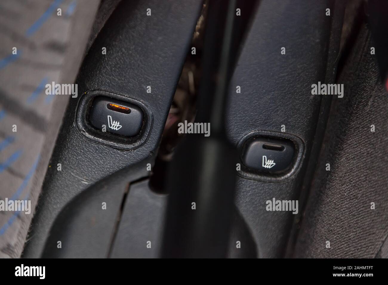 Car heat lamp hi-res stock photography and images - Alamy