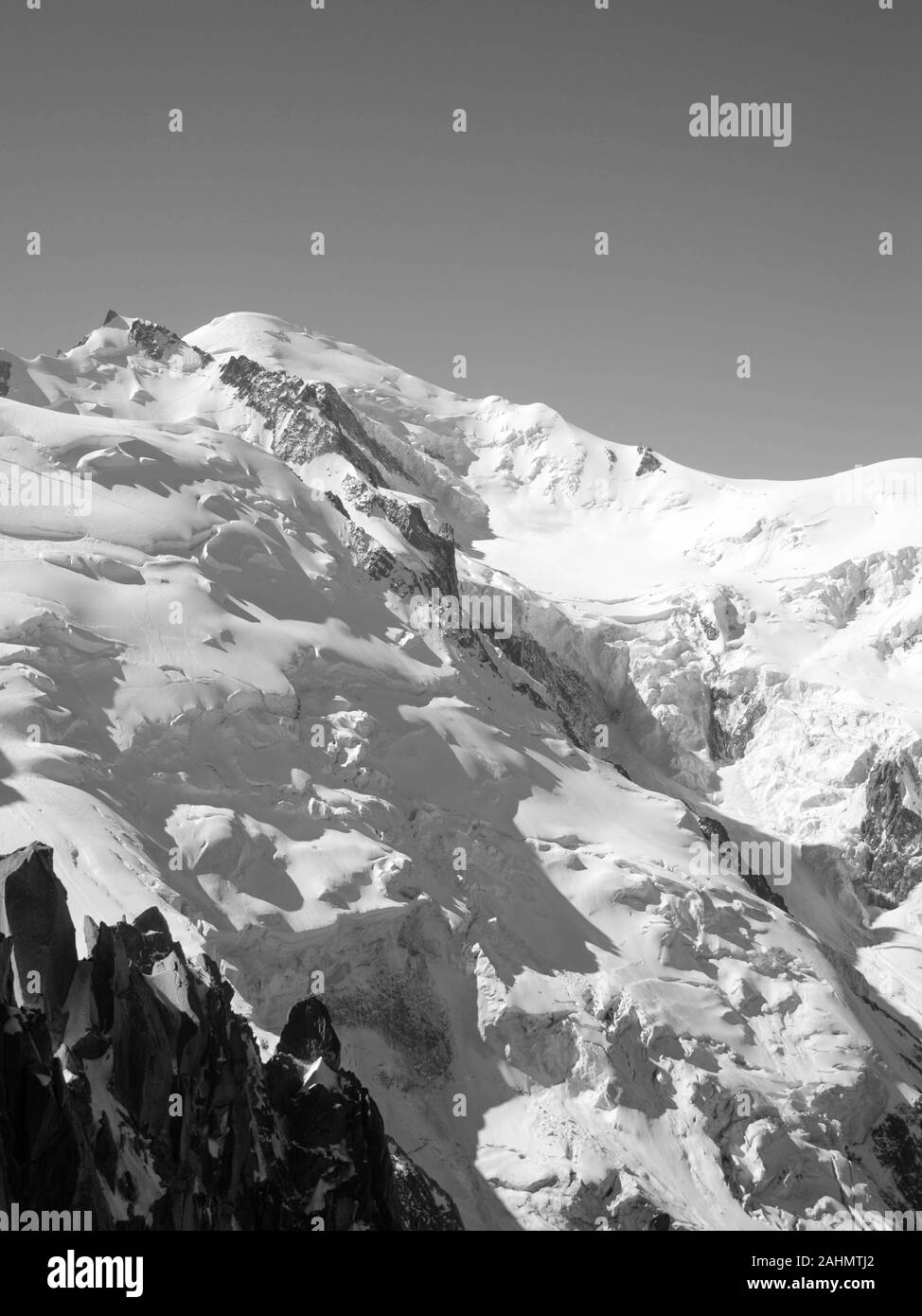 View summit mont blanc Black and White Stock Photos & Images - Alamy