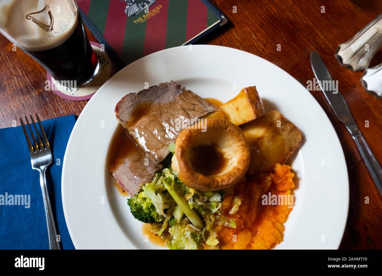 Traditional Sunday lunch at The Railroad Pub in Liverpool Stock Photo ...
