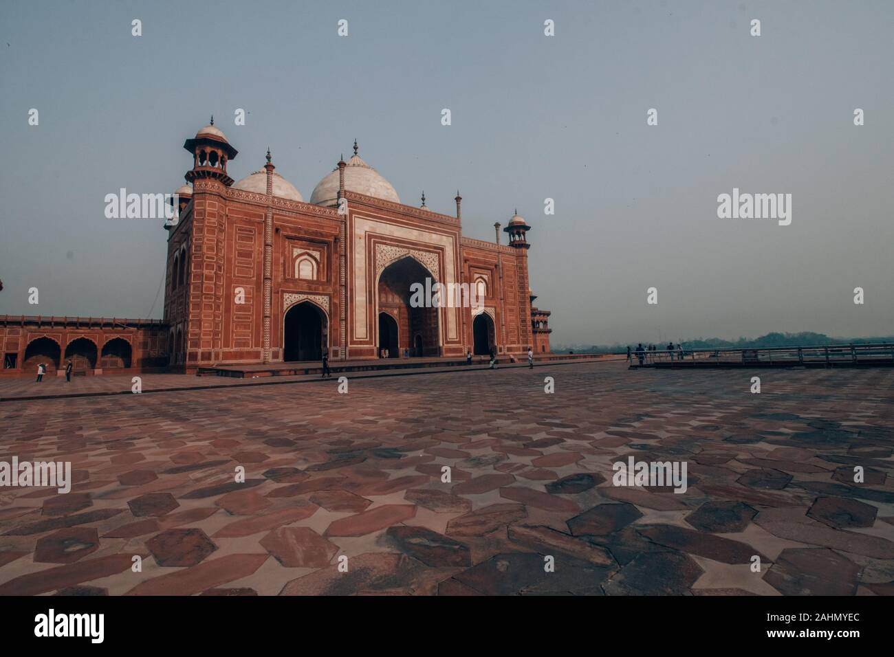 Mosque at Taj Mahal Stock Photo - Alamy