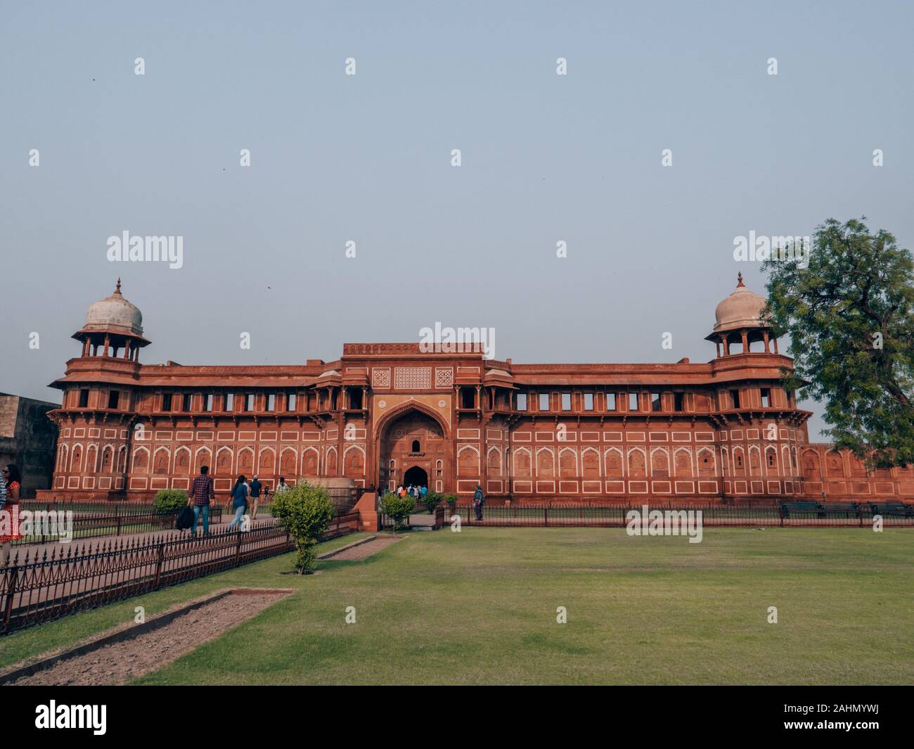 Dome on agra fort hi-res stock photography and images - Alamy