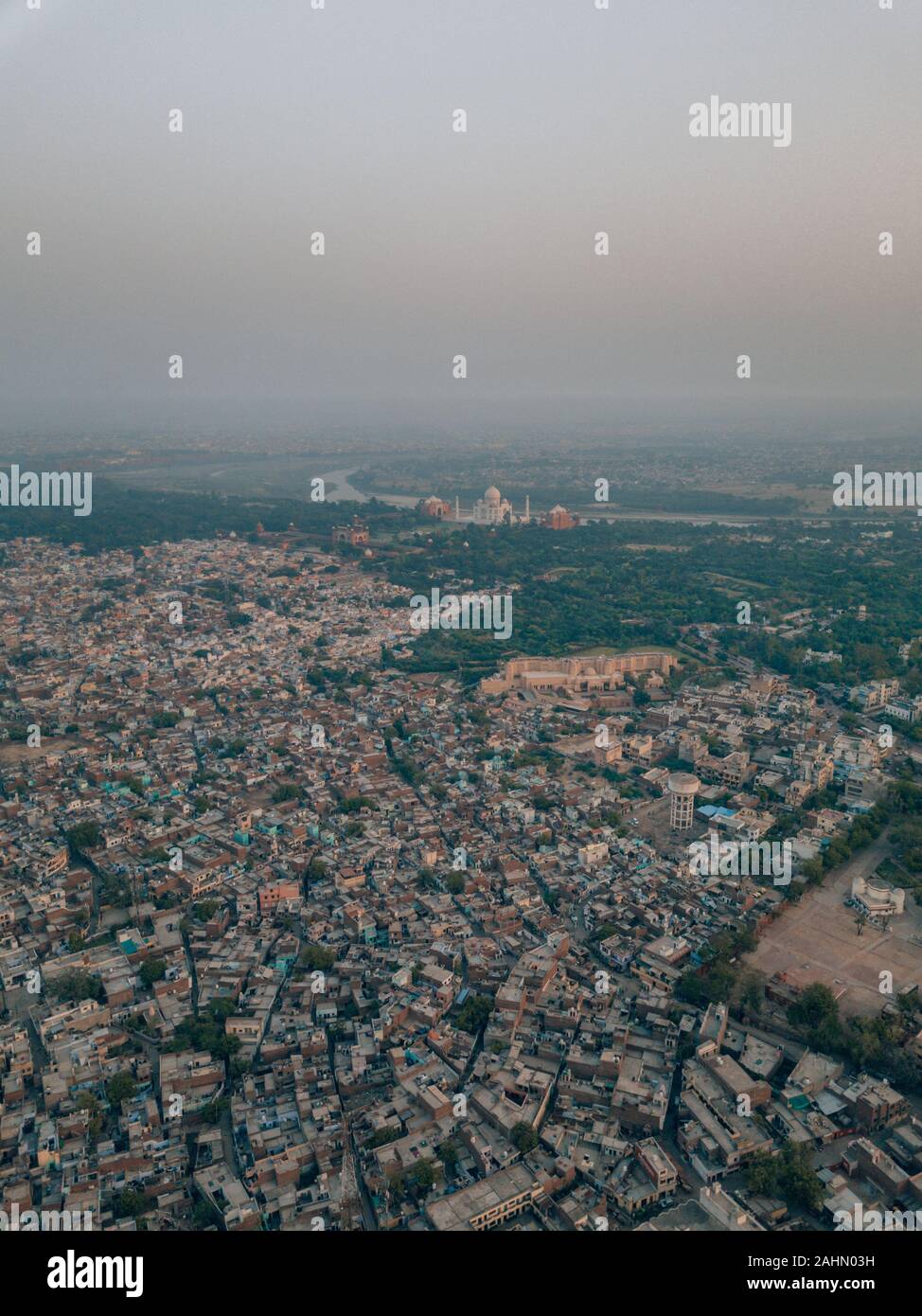 Aerial drown shot of Agra and the Taj Mahal in India Stock Photo - Alamy