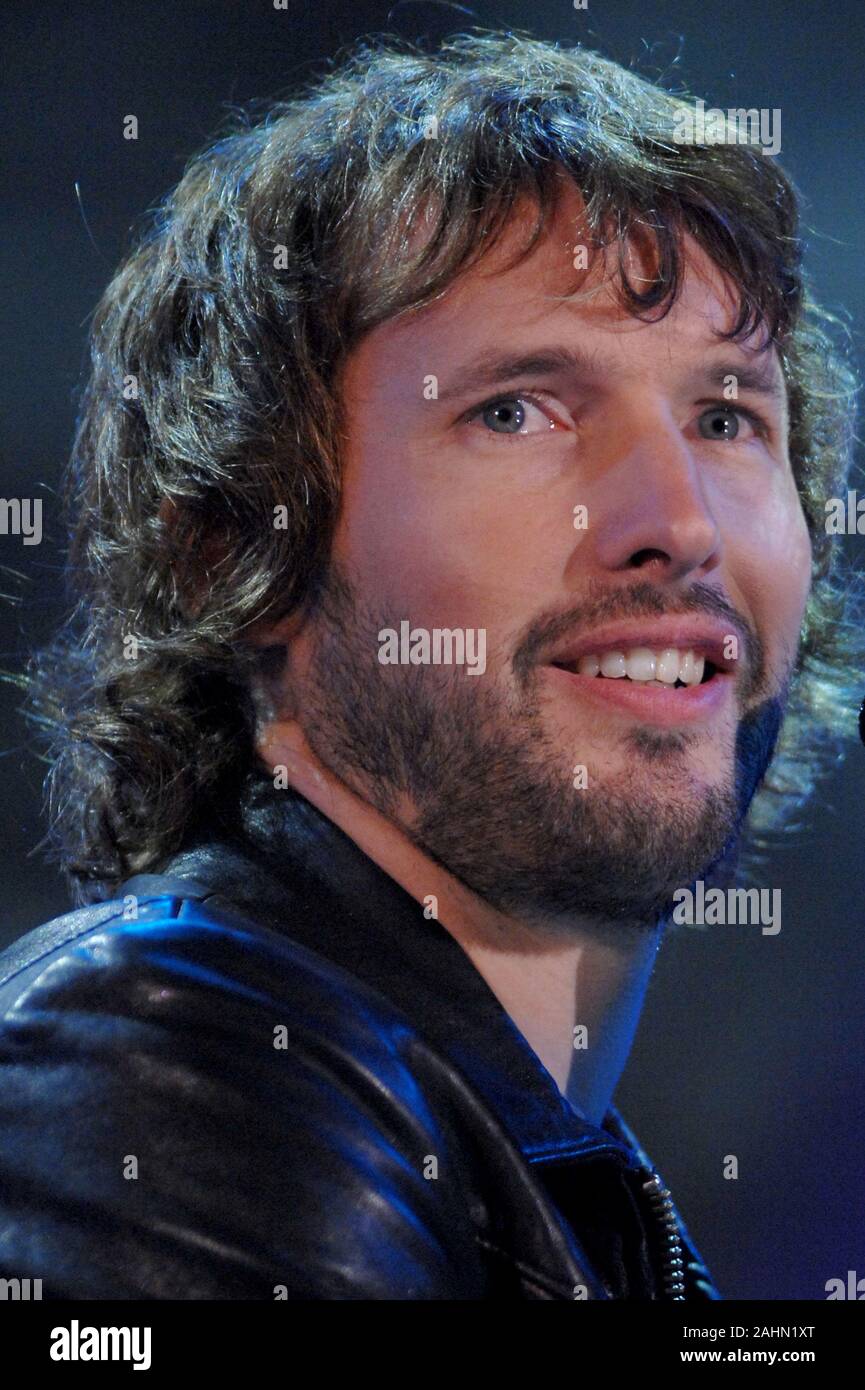 James blount hi-res stock photography and images - Alamy