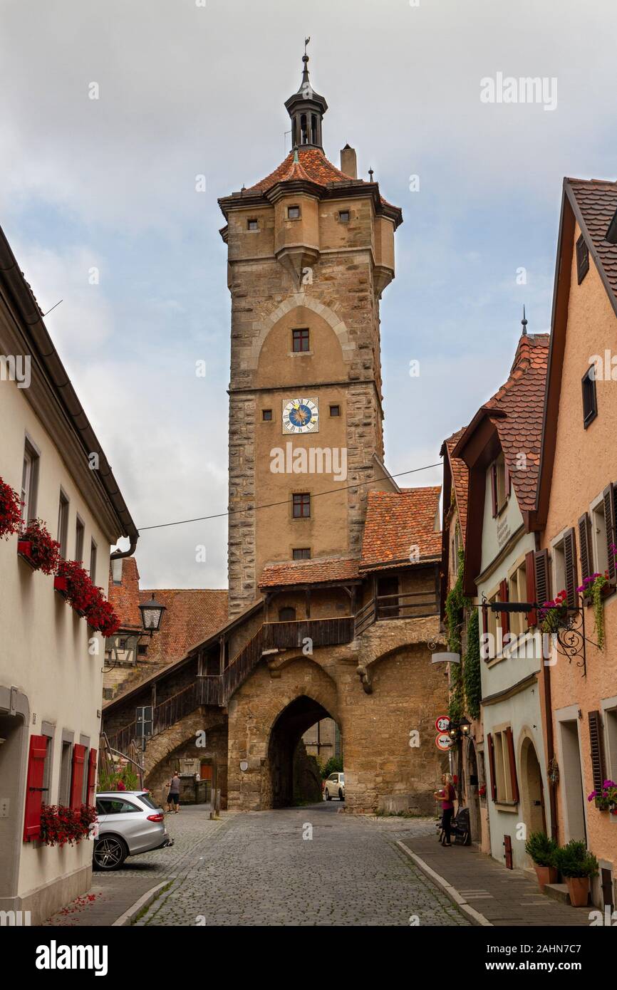 Rothenburg ob der tauber klingentor hi-res stock photography and images ...