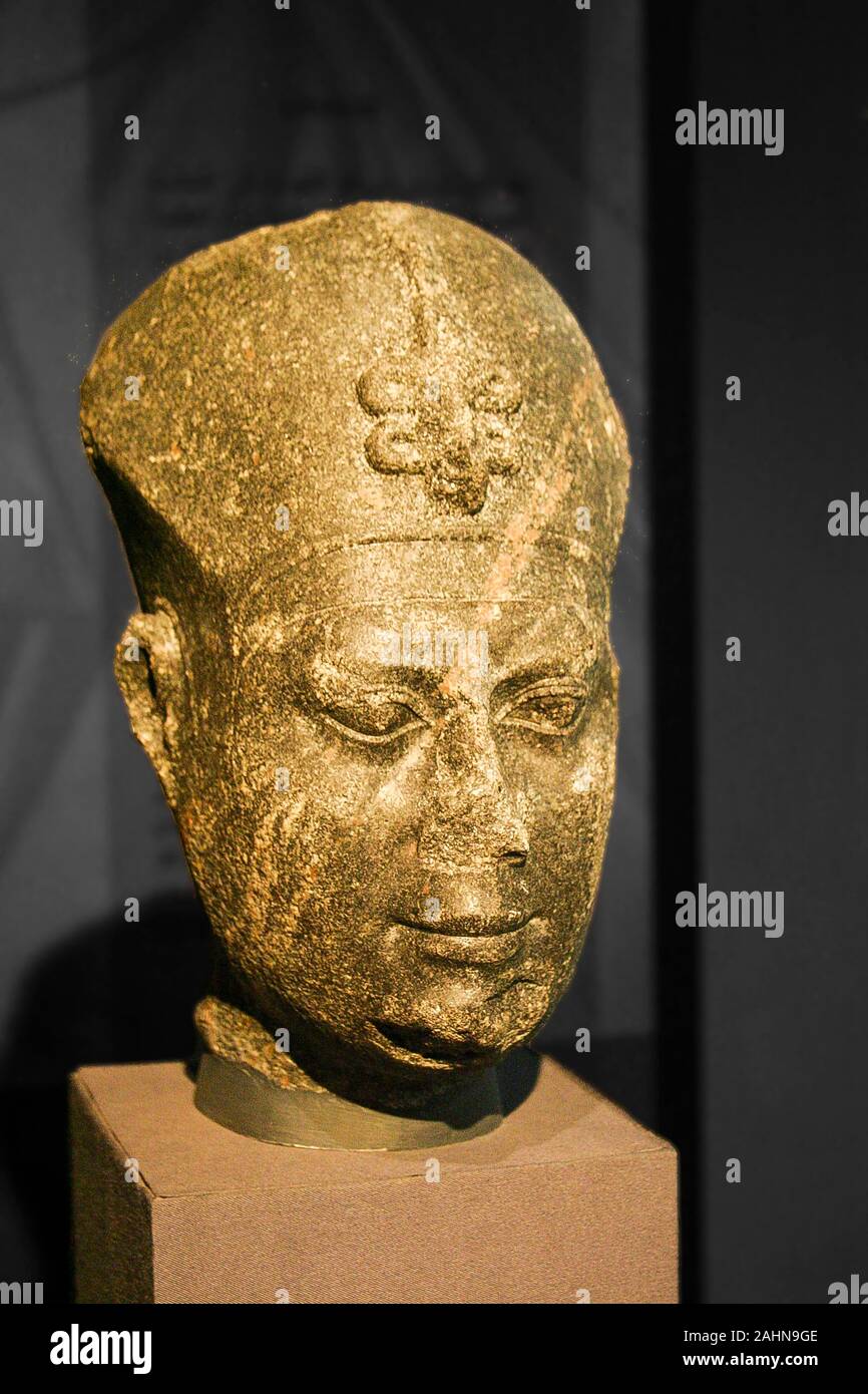 Khepresh crown hi-res stock photography and images - Alamy