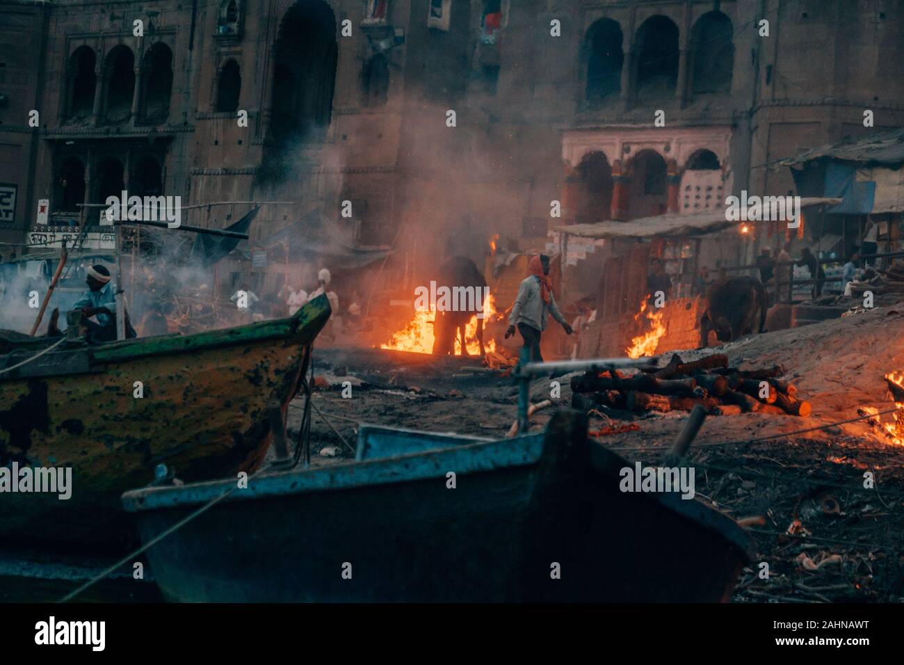 Dead Body Ceremony Varanasi Uttar High Resolution Stock Photography and ...