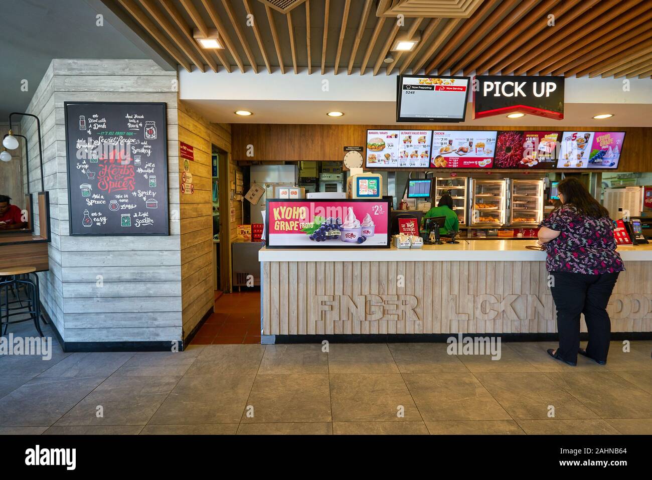 Kfc fast food restaurant counter hi-res stock photography and images ...
