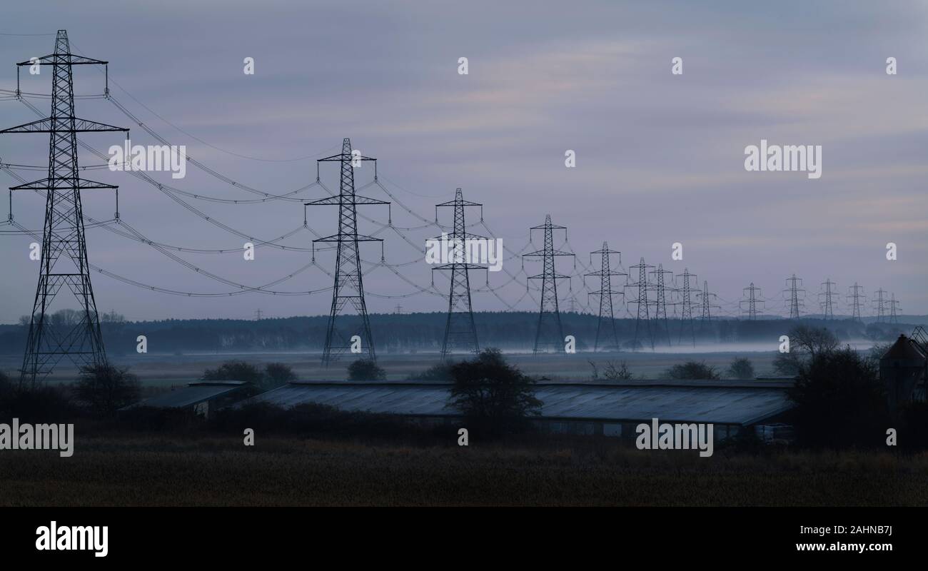 Pylons ruin landscape hi-res stock photography and images - Alamy