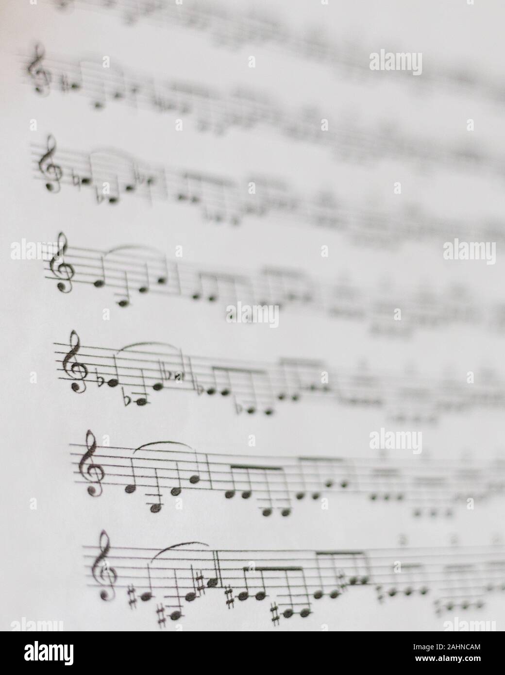 Treble cleff hi-res stock photography and images - Alamy