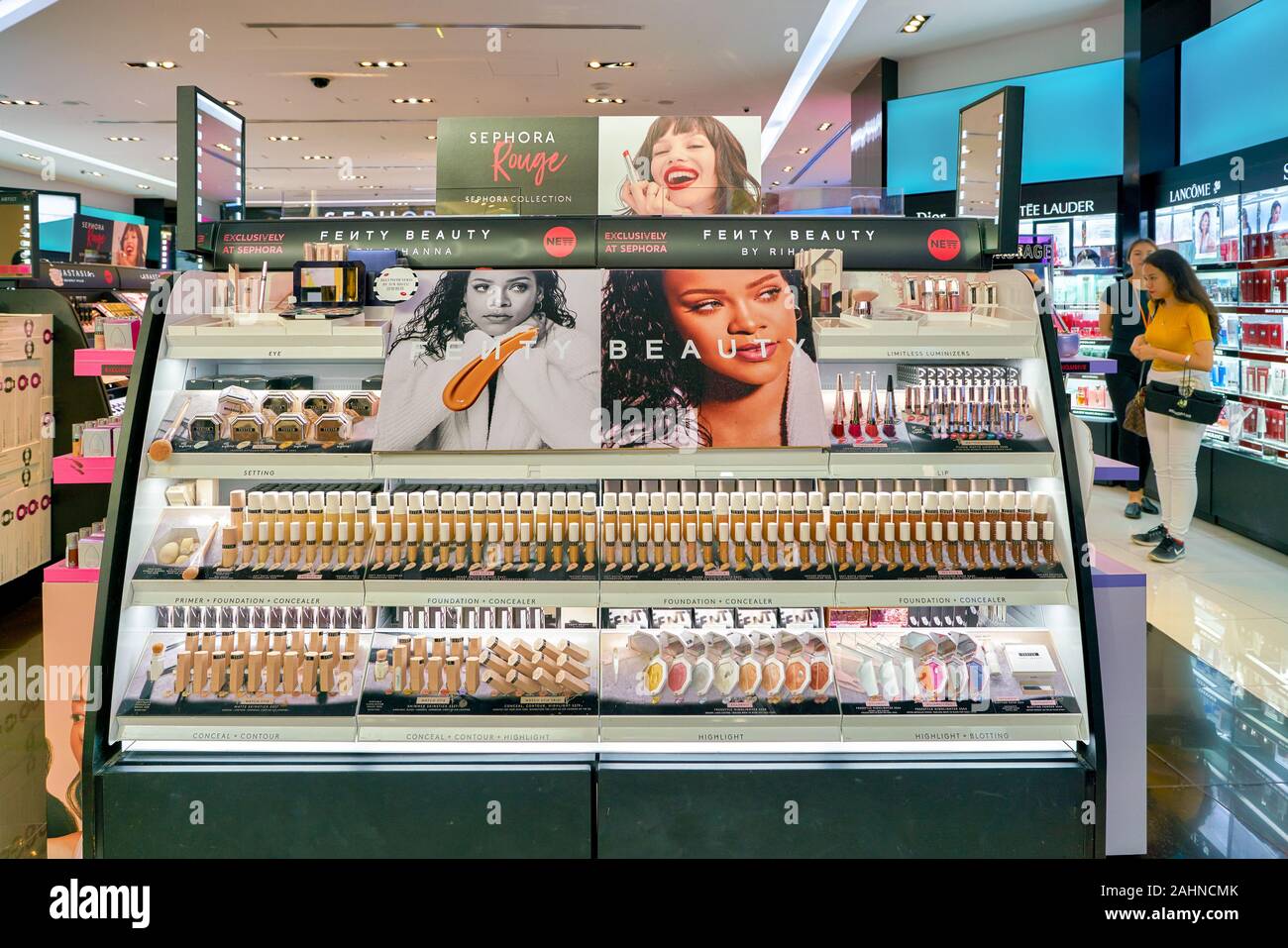 Sephora display hi-res stock photography and images - Alamy