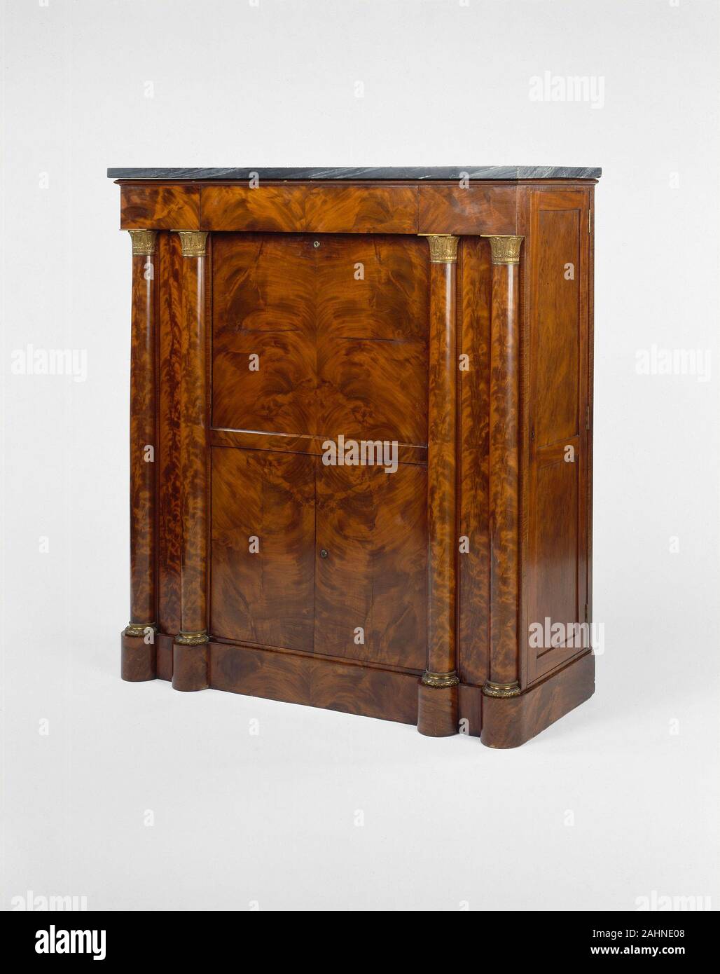 Double portico hi-res stock photography and images - Alamy