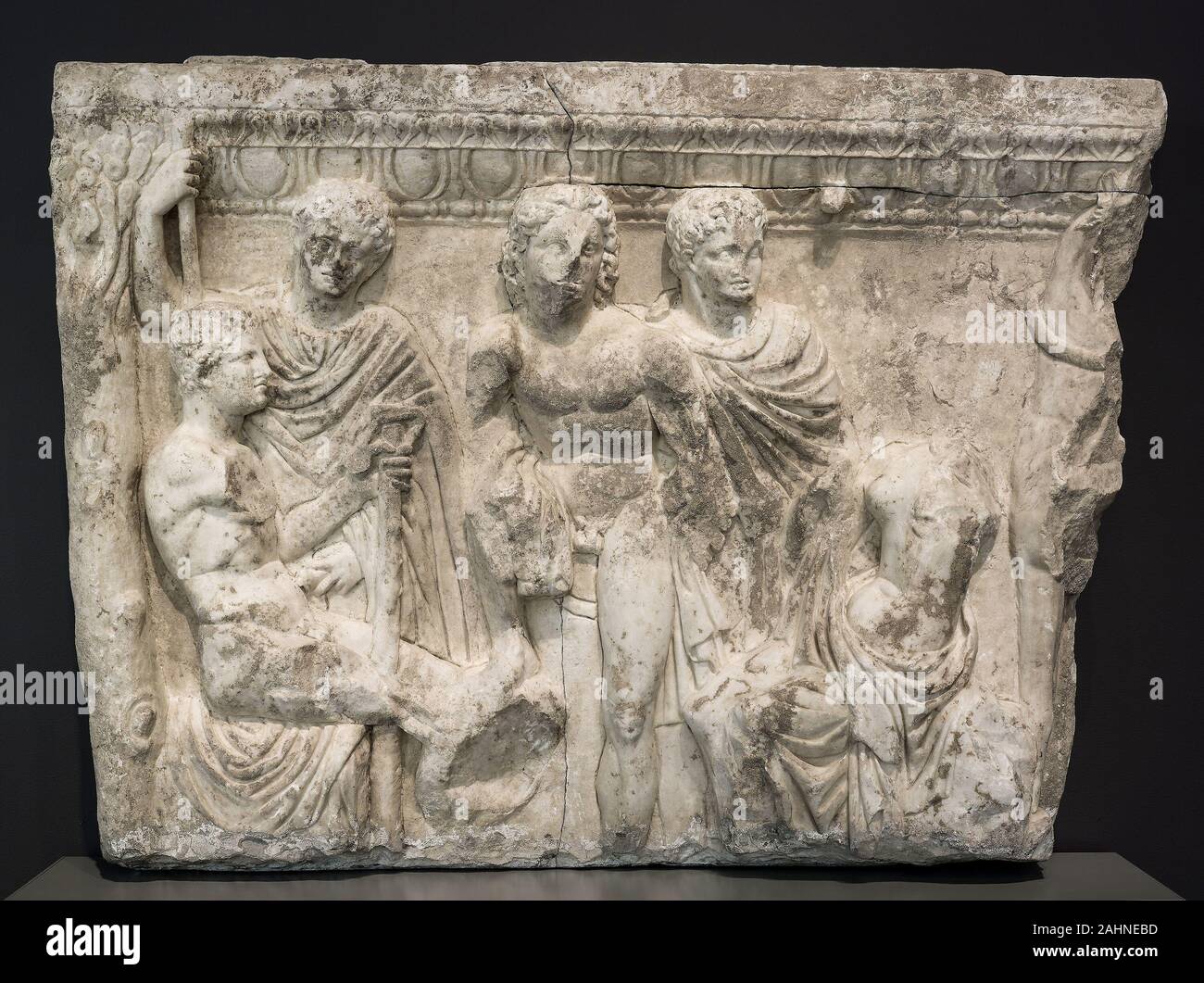 Headless hunt hi-res stock photography and images - Alamy