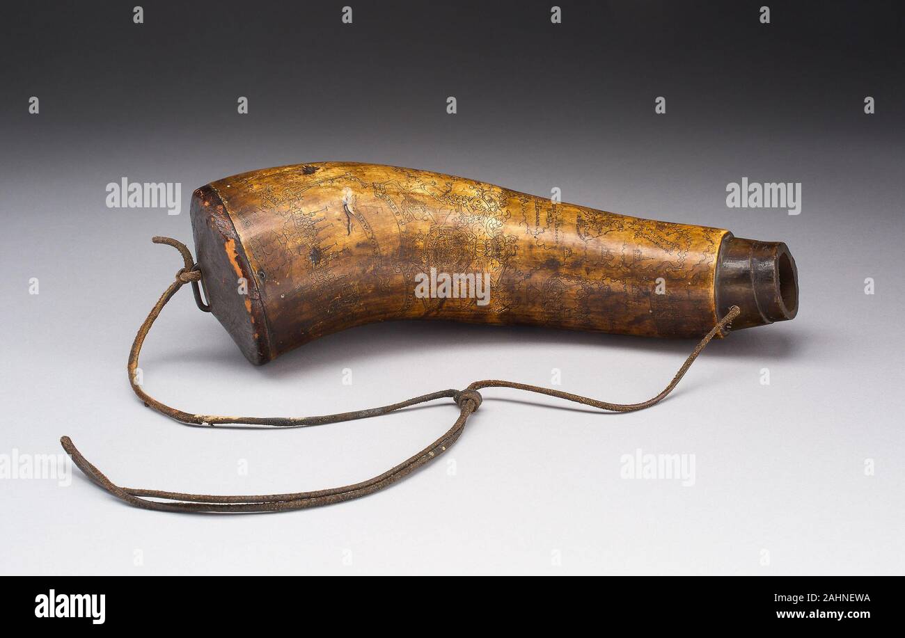 A carved powder horn hi-res stock photography and images - Alamy