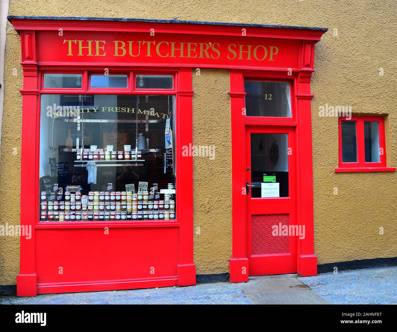 Old Fashioned Butcher Shop High Resolution Stock Photography and Images ...