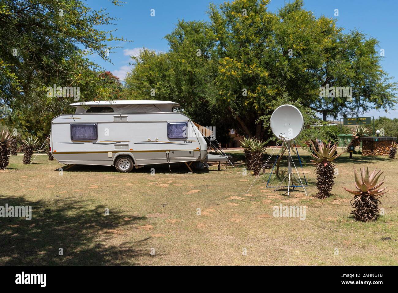 Caravan caravaning satellite hi-res stock photography and images - Alamy