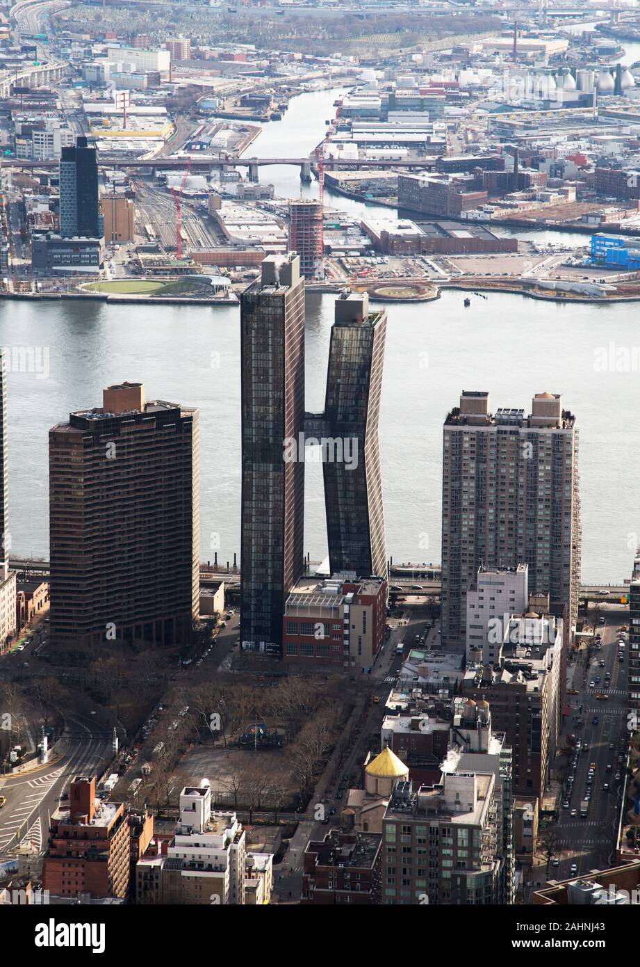 Copper cladding hi-res stock photography and images - Alamy