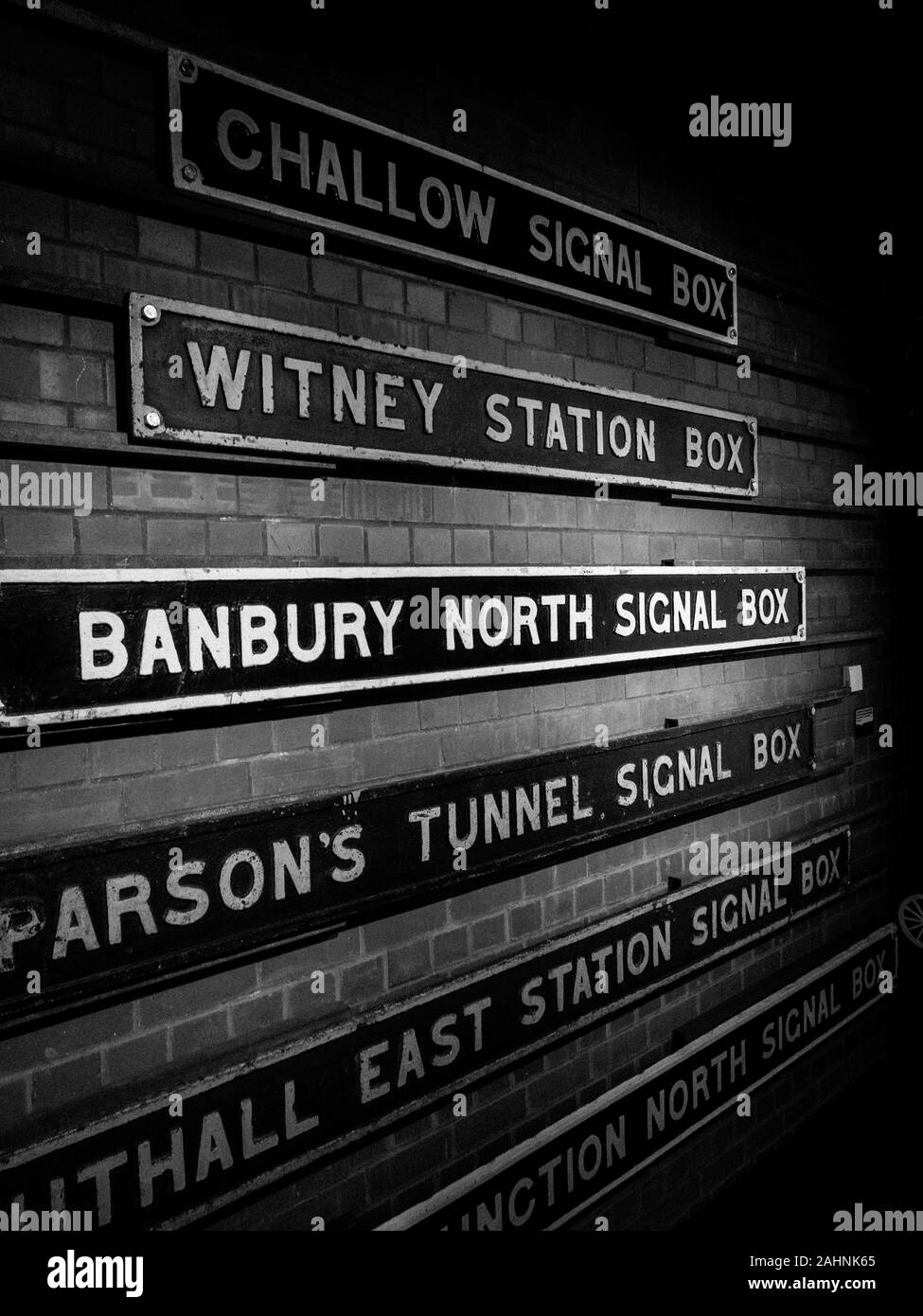 Signal box great britain hi-res stock photography and images - Alamy