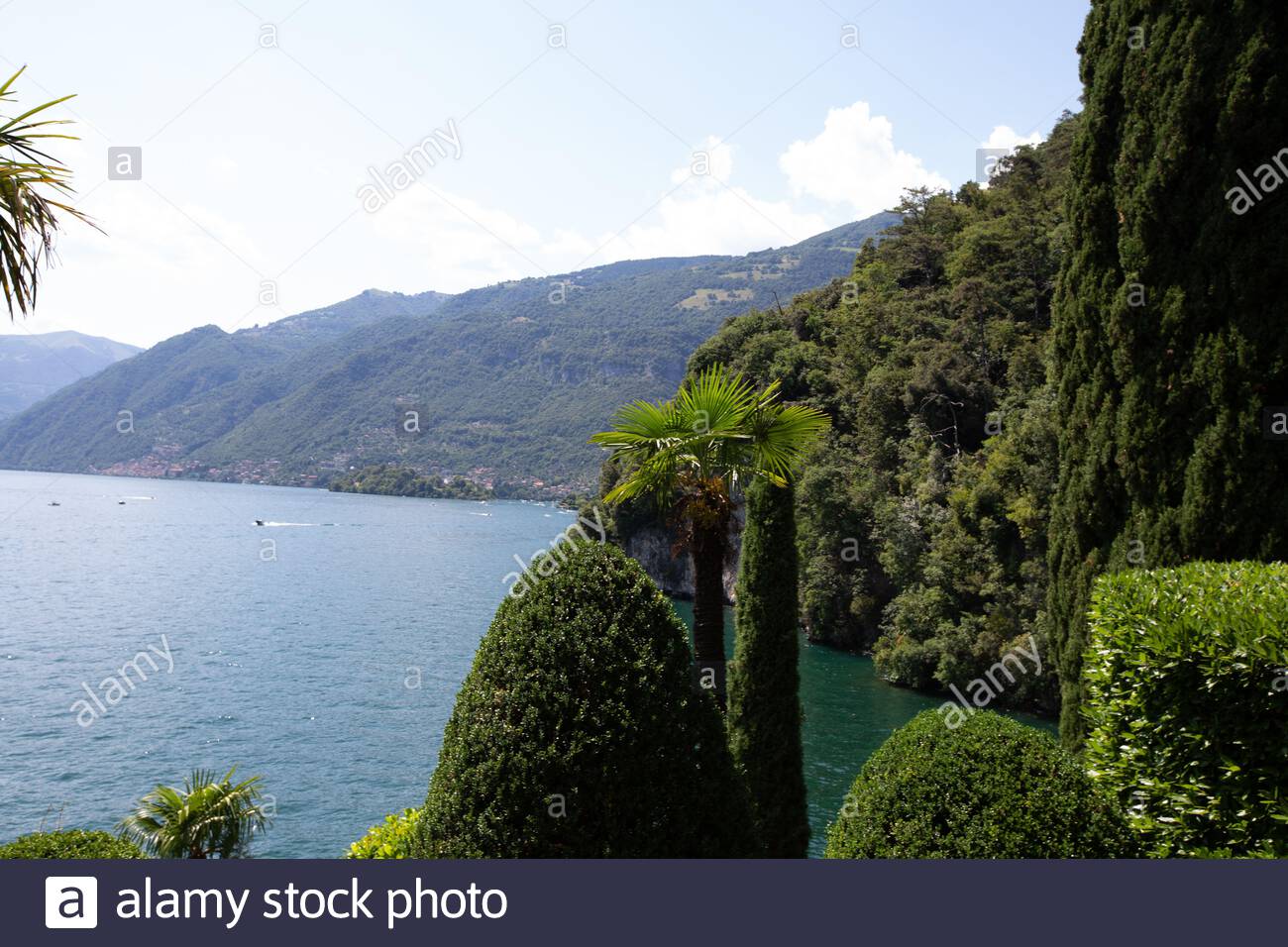 Villa Del Balbianello James Bond High Resolution Stock Photography and ...