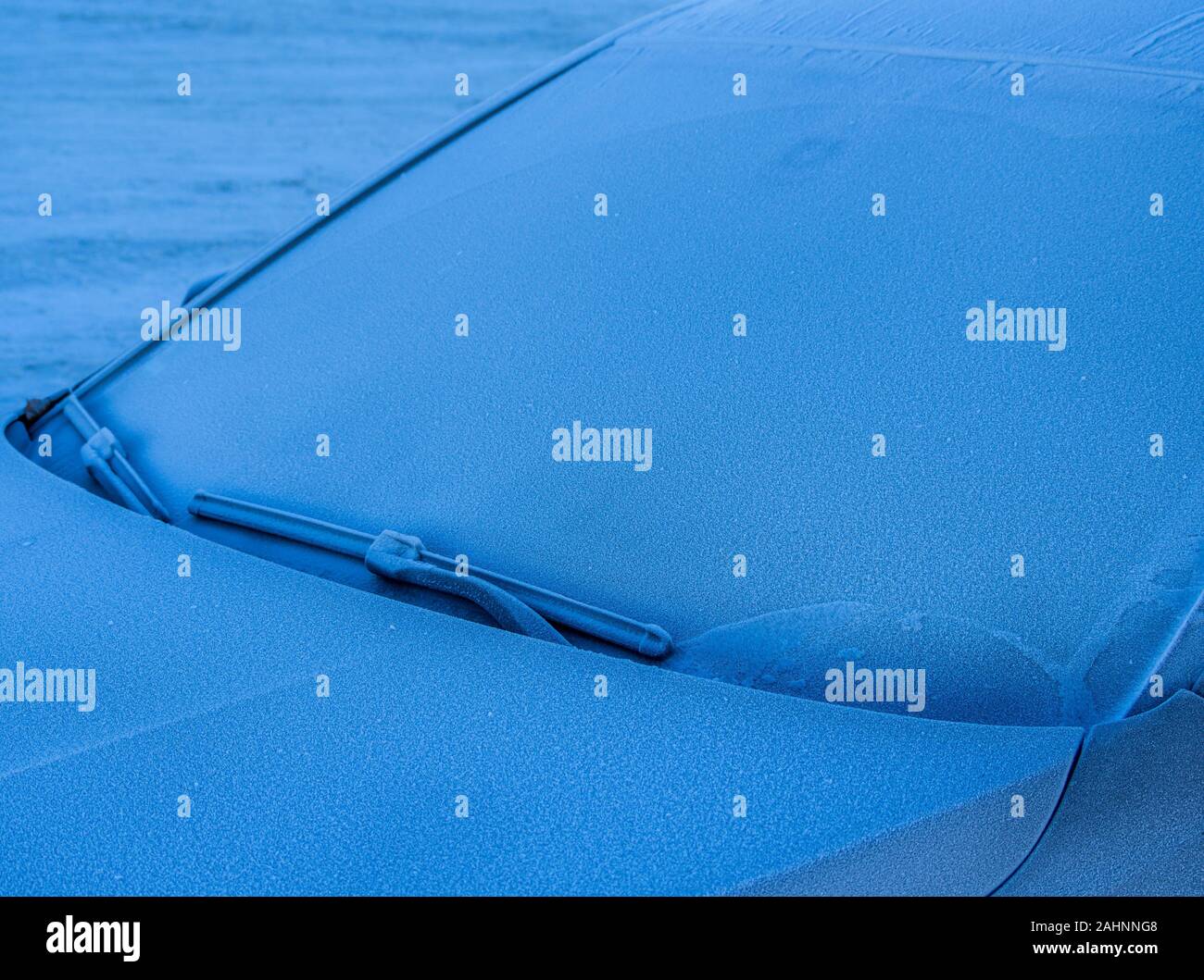 Car front windscreen hi-res stock photography and images - Alamy