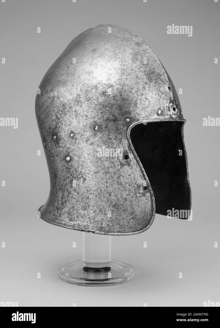 Barbute hi-res stock photography and images - Alamy