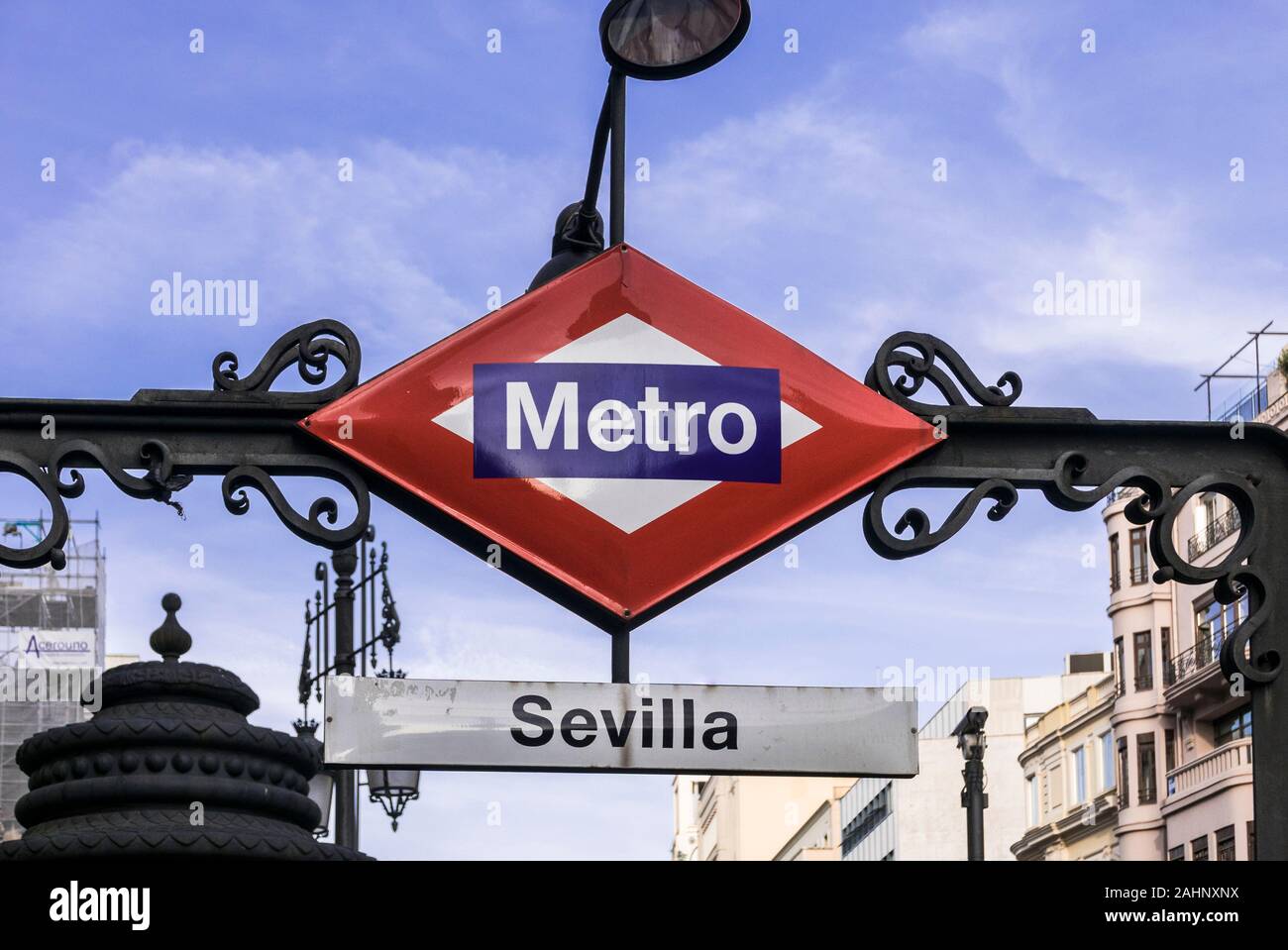 Metro sign, Madrid, Spain Stock Photo - Alamy