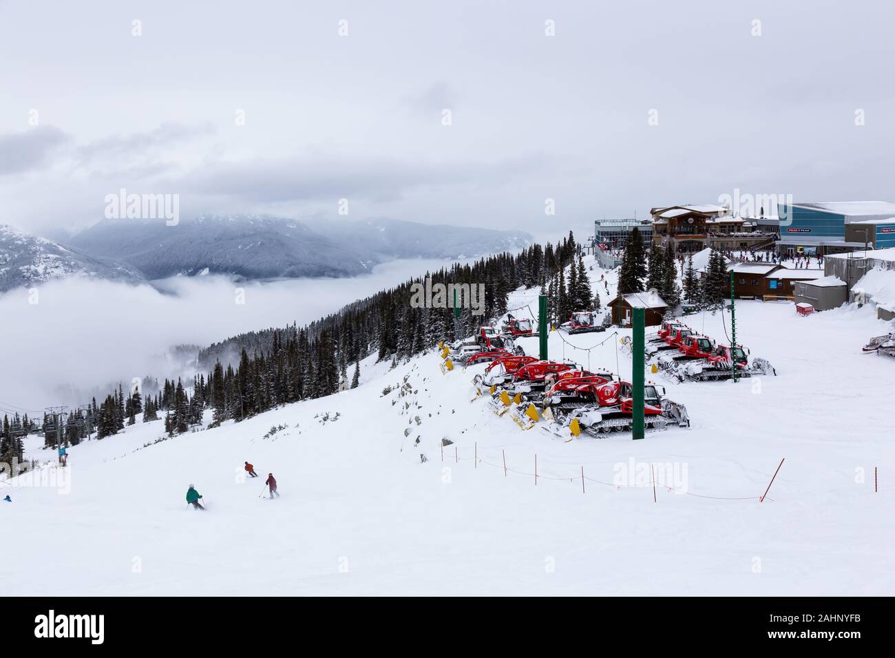 Whistler canada cabin hi-res stock photography and images - Alamy