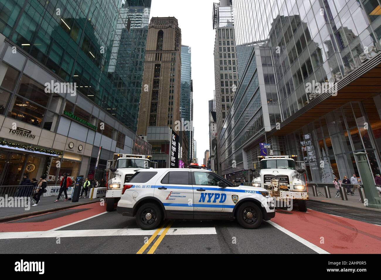 Sanitation squad hi-res stock photography and images - Alamy