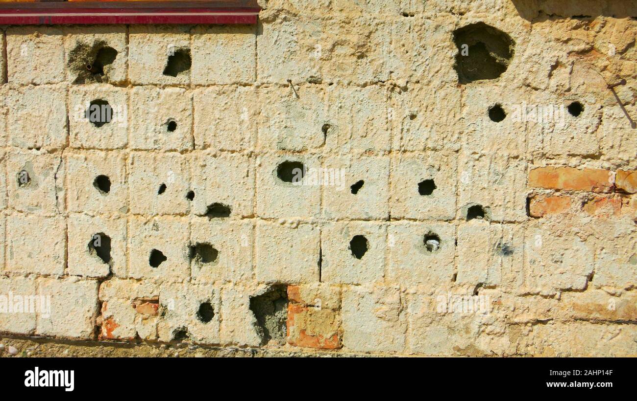 Mortar sarajevo hi-res stock photography and images - Alamy