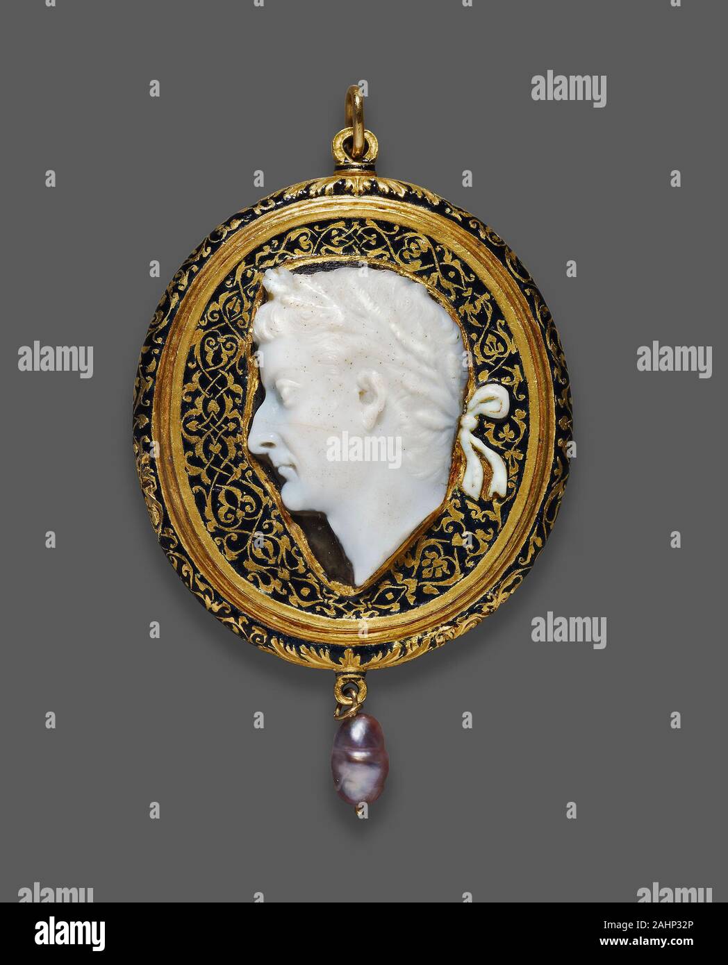 Comma shaped locks hi-res stock photography and images - Alamy