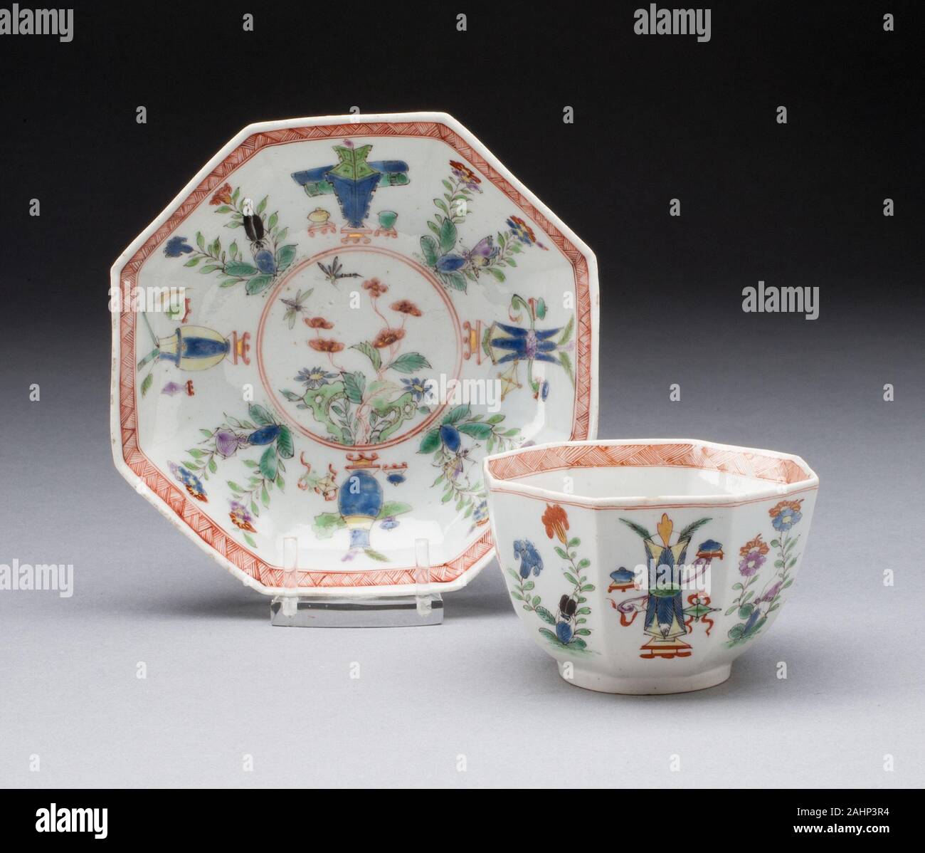 Royal worcester tea hi-res stock photography and images - Alamy