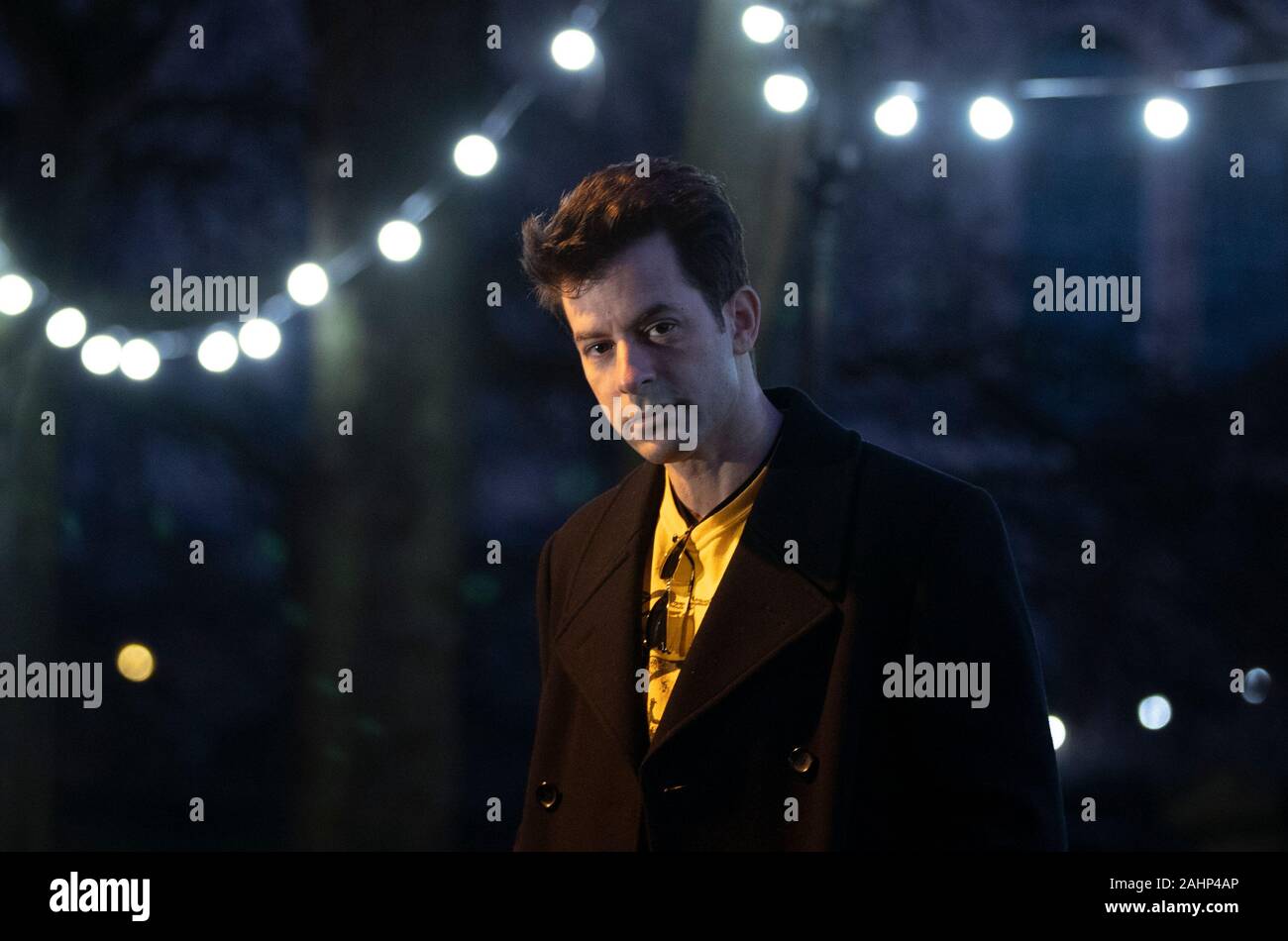 International dj mark ronson hi-res stock photography and images - Alamy