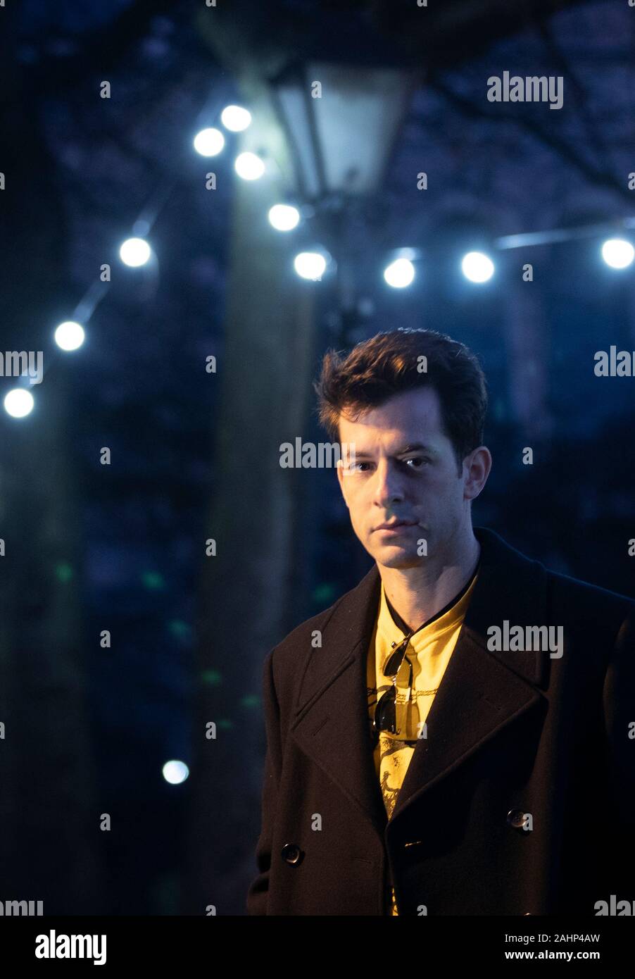 Dj mark ronson hi-res stock photography and images - Alamy