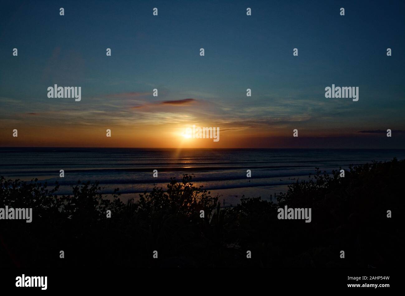 Sea sunset indonesia bali hi-res stock photography and images - Alamy