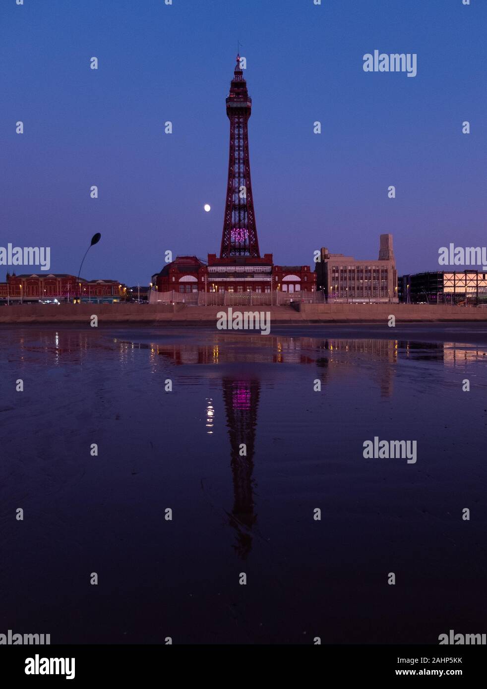 Reflections of Blackpool Tower at sunset Stock Photo - Alamy