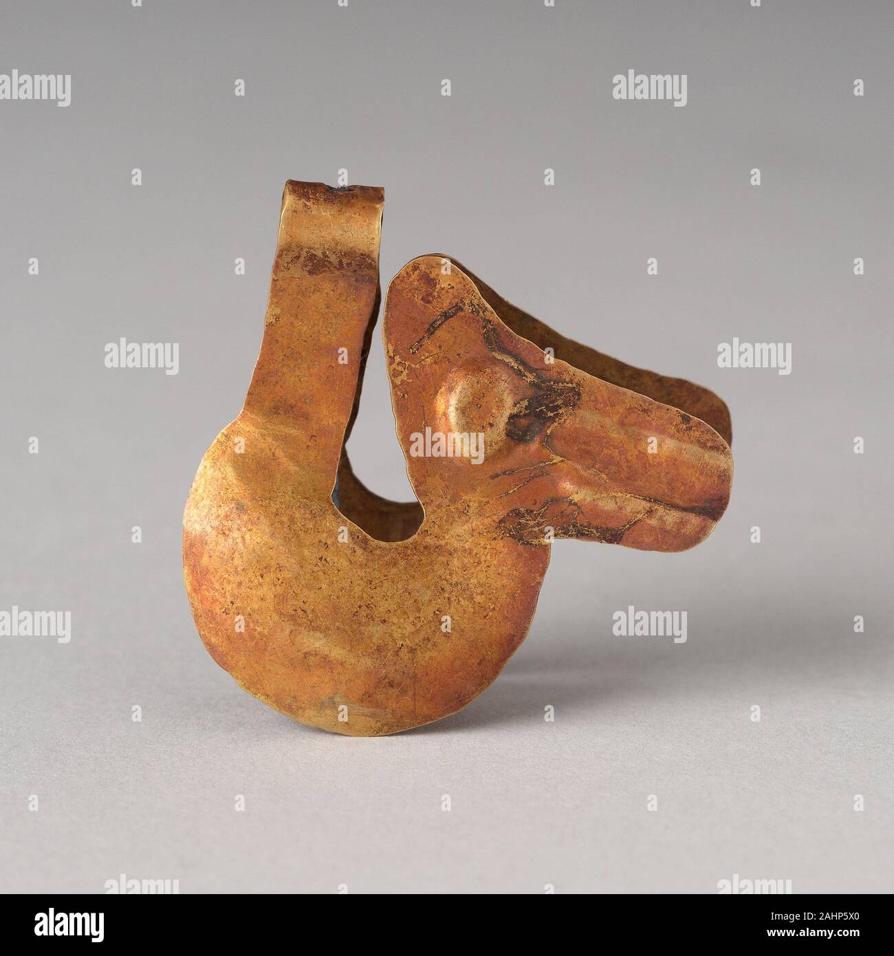 Chimú. Tweezers in the Shape of a Bird. 1000–1400. Peru. Gold Stock ...