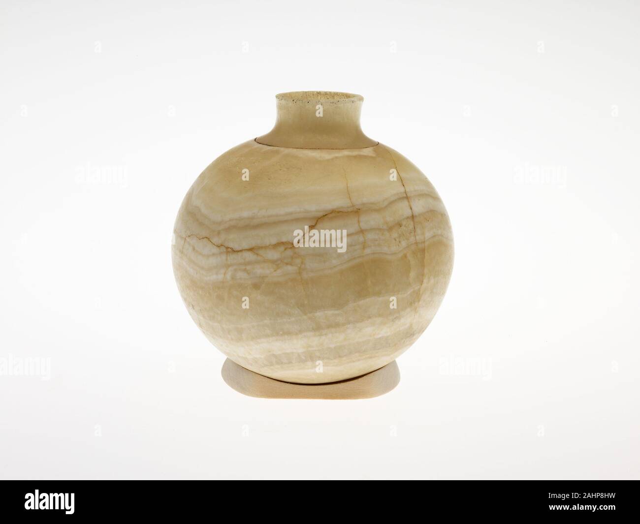 Translucent alabaster hi-res stock photography and images - Alamy