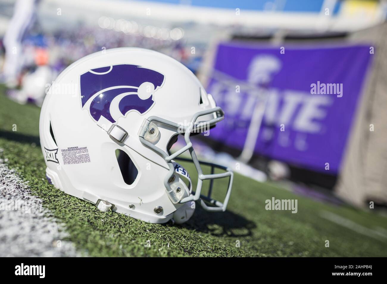 Navy football helmet hi-res stock photography and images - Alamy