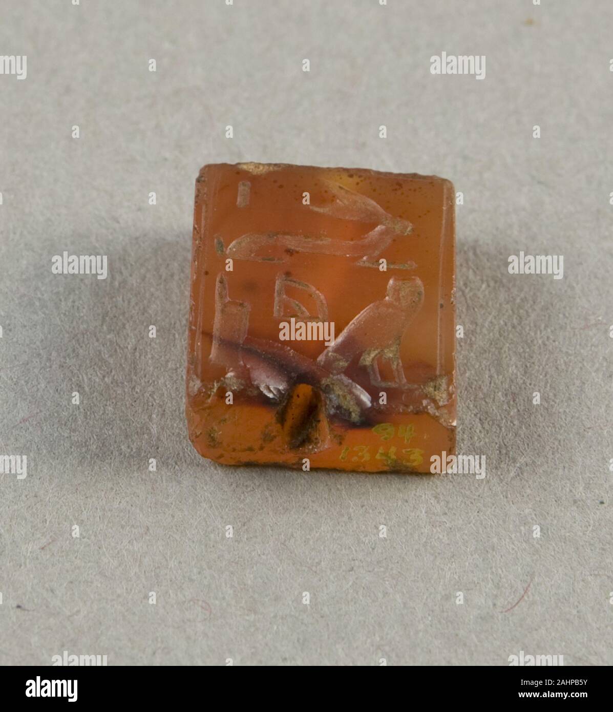 Ancient egyptian plaque hi-res stock photography and images - Alamy