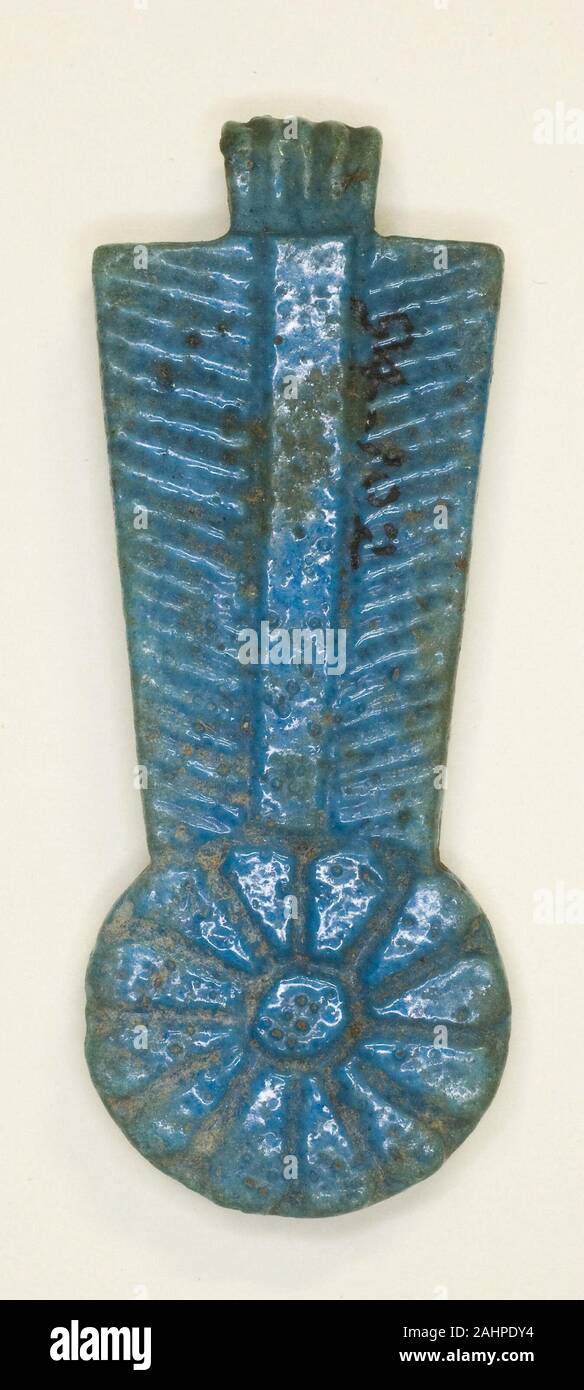 Amulet necklace egypt hi-res stock photography and images - Alamy