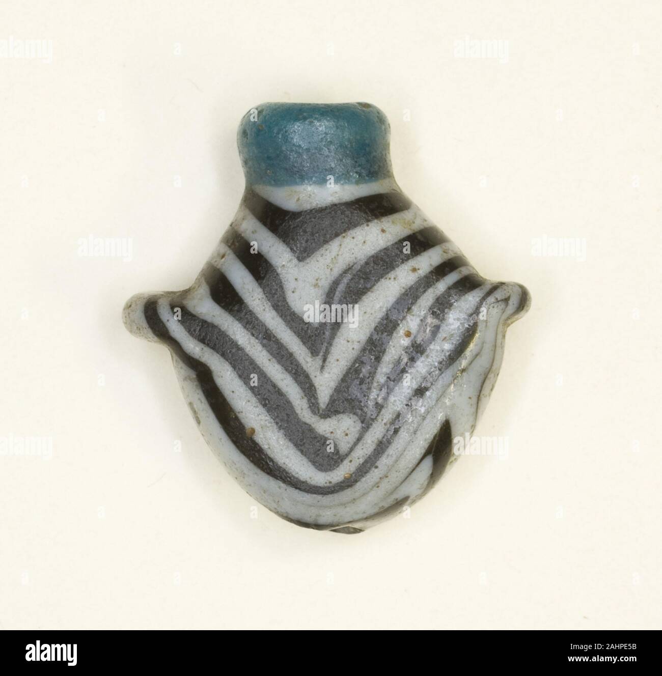 Egyptian heart ancient hi-res stock photography and images - Alamy