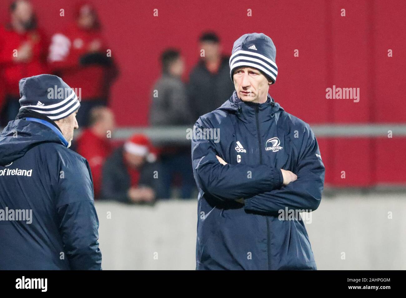 Leo cullen trophy hi-res stock photography and images - Alamy