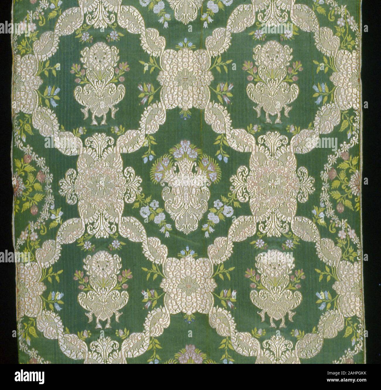 Self patterning complementary ground wefts hi-res stock photography and ...