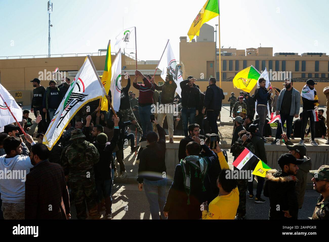 Grand ayatollah ali al sistani hi-res stock photography and images - Alamy