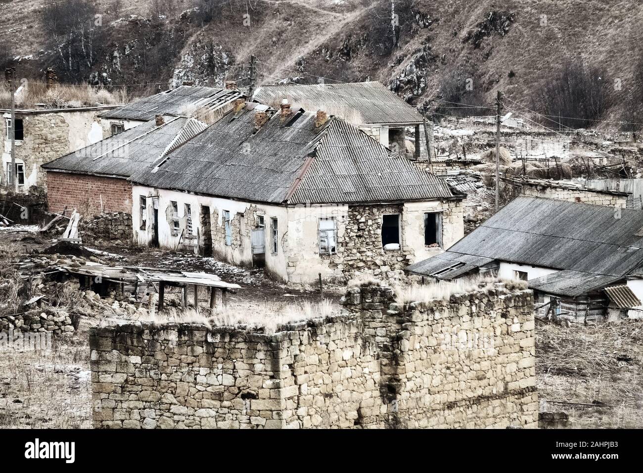 Two storey manor house hi-res stock photography and images - Alamy