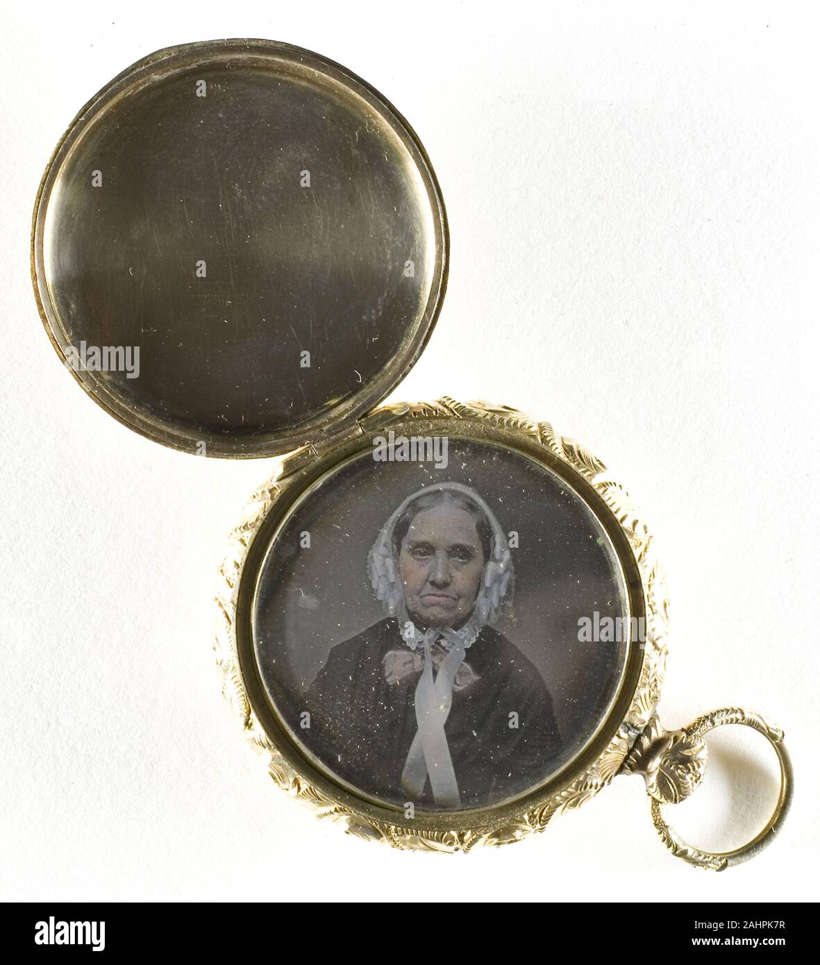 Locket photograph hi-res stock photography and images - Alamy