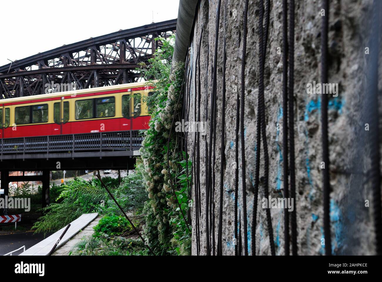 berlin, berlin sights, wall, bright, cold war, colorful, colorful ...