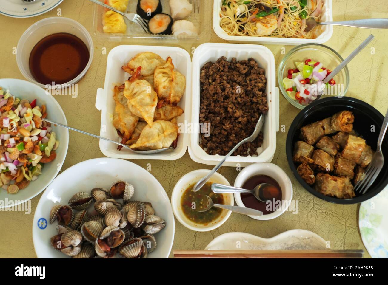 Dinner set menu in China town,Bangkok,Thailand Stock Photo - Alamy